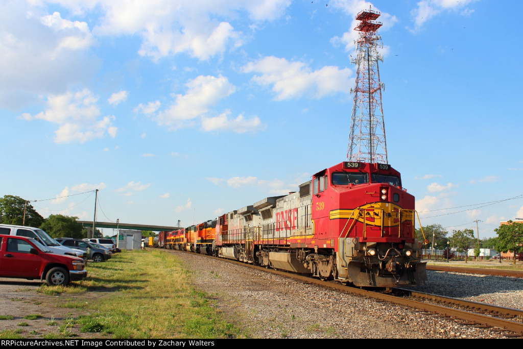 BNSF 539 625 260 261 KCS 3971 3946